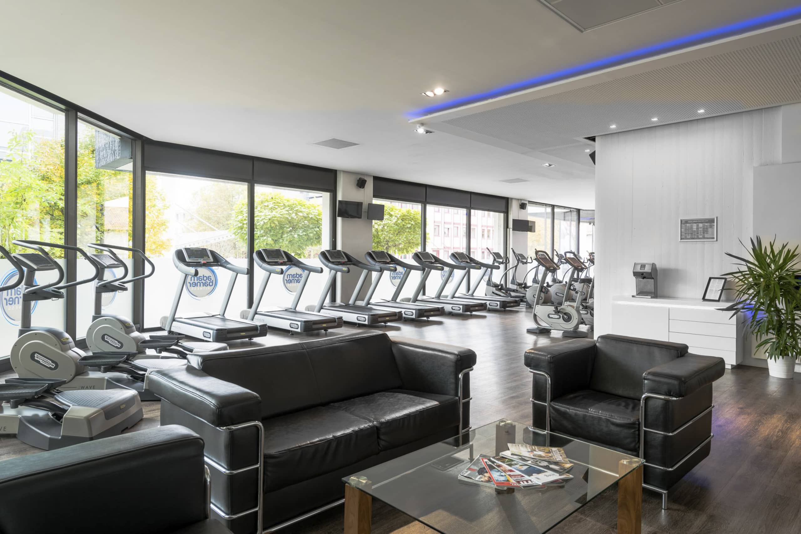 Studio - Adam Barner Pro Sports